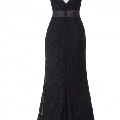 Kate Cass In The Mermaid's Evening Gown, The Bride With Her Long Mother ...