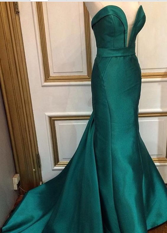 Plunging Neck Emerald Green Mermaid Prom Dress on Luulla