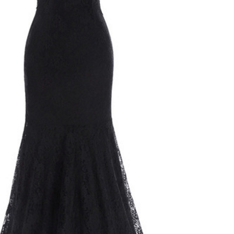 Kate Cass Was Wearing A Long Gown With A Long Gown And A V-neck Gown ...