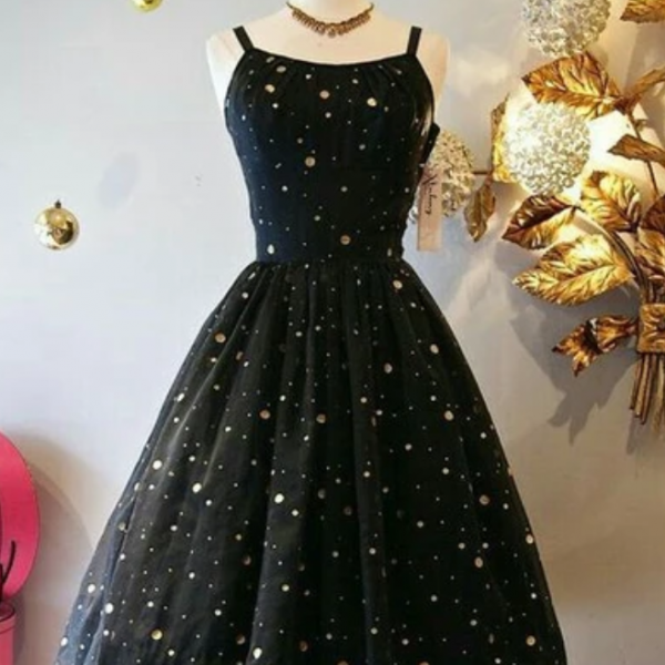 A Line V Neck Cap Sleeves Satin Appliques Lace Prom Gown Long Formal
