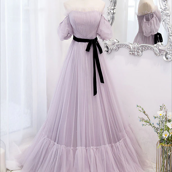 The Elegant Long Evening Gown With A Formal Dinner Dress With A Formal ...